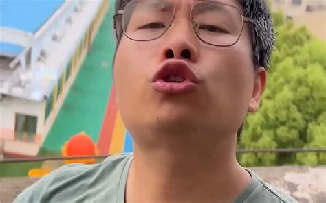 比穷病更可怕是父母敲孩子“竹竿”！ 侃木头哦 侃木头哦 哔哩哔哩视频