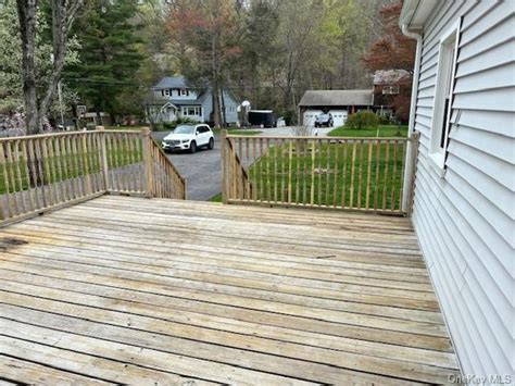 35 Sherwood Rd House Rental In Cortlandt Ny