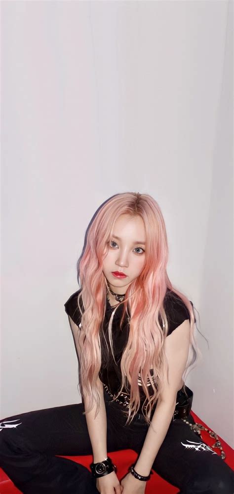 Yuqi Wallpaper Long Hair Styles Hair Styles Beauty