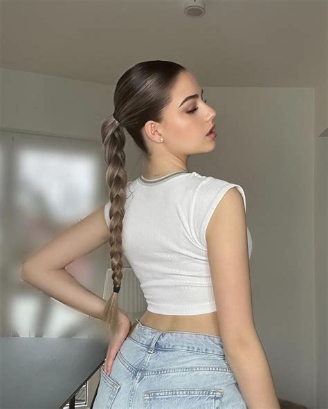 Picture Of Karlotta Nila