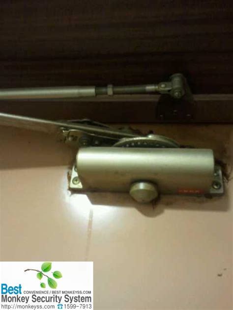 자동차키 차키제작 잠긴차문열기 디지털도어락판매 도어락 현관정 방문정 보조키 특수키 안전고리 도어체크 말굽 대문개폐기 설치 판매 24시간시공 열쇠집 출장열쇠 대구열쇠 동구