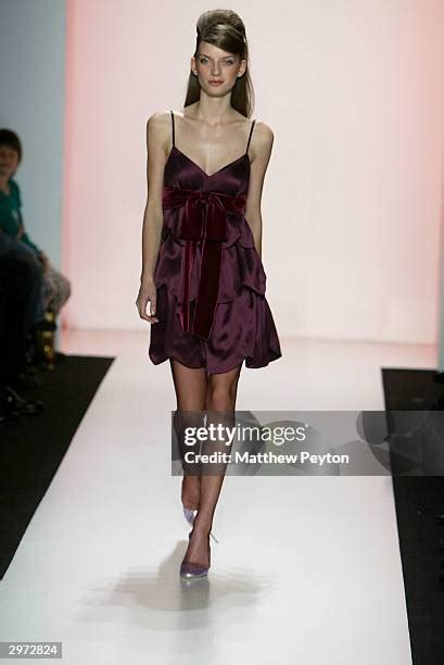 Olympus Fashion Week Fall 2004 Jennifer Nicholson Runway Photos And