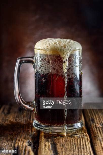 Glass Of Root Beer Photos And Premium High Res Pictures Getty Images