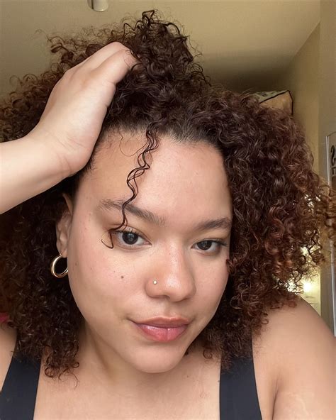 How To Exfoliate Your Scalp For Your Healthiest Hair Ever Who What Wear