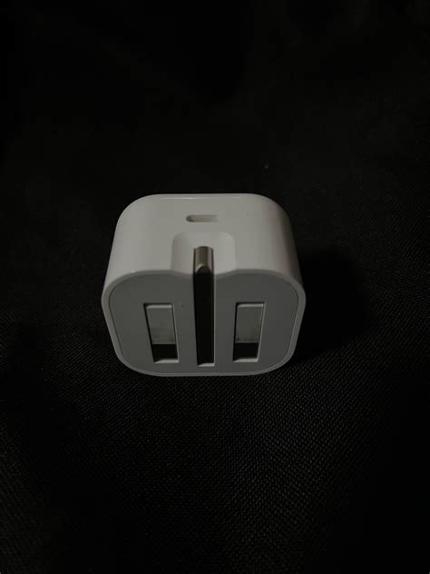 Original Iphone Charger Mobile Phones Gadgets Mobile Gadget Accessories Chargers Cables