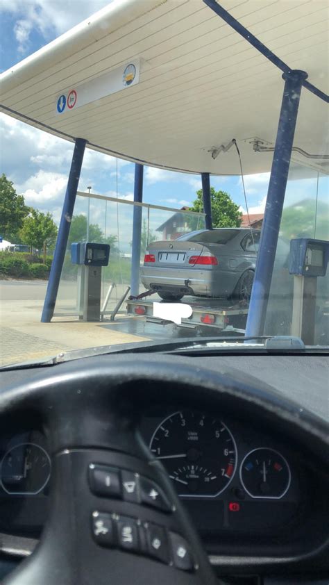 2 Very Different E46s Re46