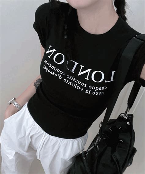 슬림핏힙무드 런던레터링슬림핏반팔티2colorx 에이블리