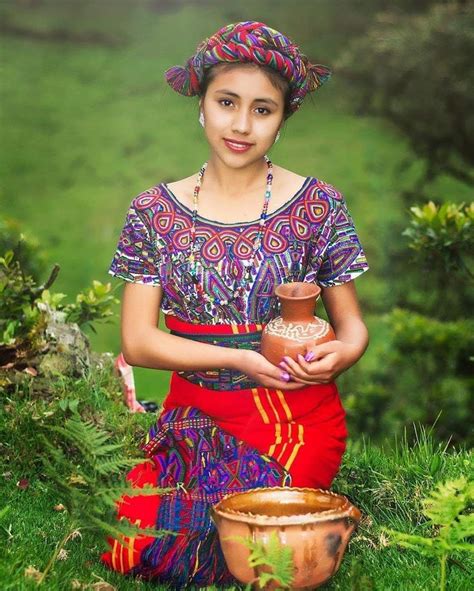 Pin By Elizabeth Fajardo On Girls From Guatemala Guatemalan Clothing