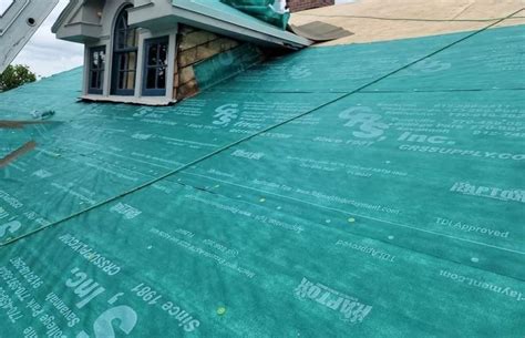 Felt Underlayment Vs Synthetic Underlayment Which Is Better