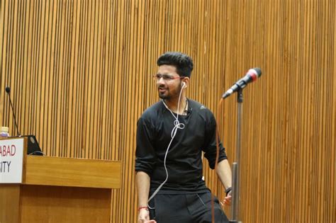 Nihir Dhamecha On Linkedin People Stage Artist Experience