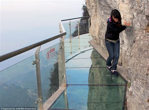 Tianmen Mountain Now Comes With Glass Walkway To Offer New Thrill To