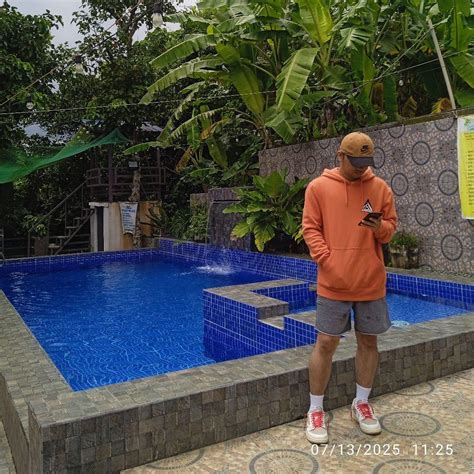 Bernard Espiña Giray