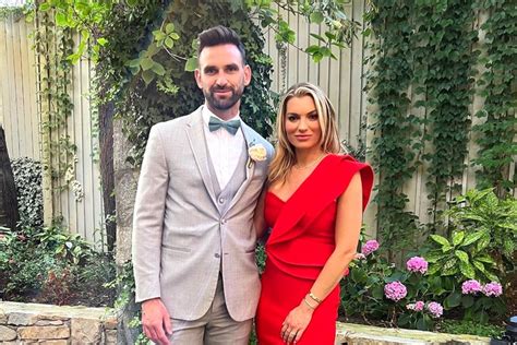 Summer House Lindsay Hubbard And Carl Radke Engagement Photos Reactions