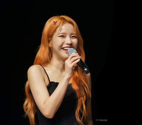 Ghim Của Yeka Trên Kim Yong Seon