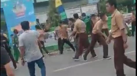 Tawuran Pelajar Sma Di Luwu Kaca Sekolah Dan Sepeda Motor Dirusak