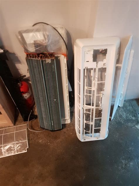 인천부평 청천동 벽걸이에어컨 탈거후 세척후 재설치작업과 실외기옆으로2m 옮겨서 제설치 작업을 진행하였습니다 에어컨철거및이전설치 부평에어컨이전설치 청천동에어컨이전설치