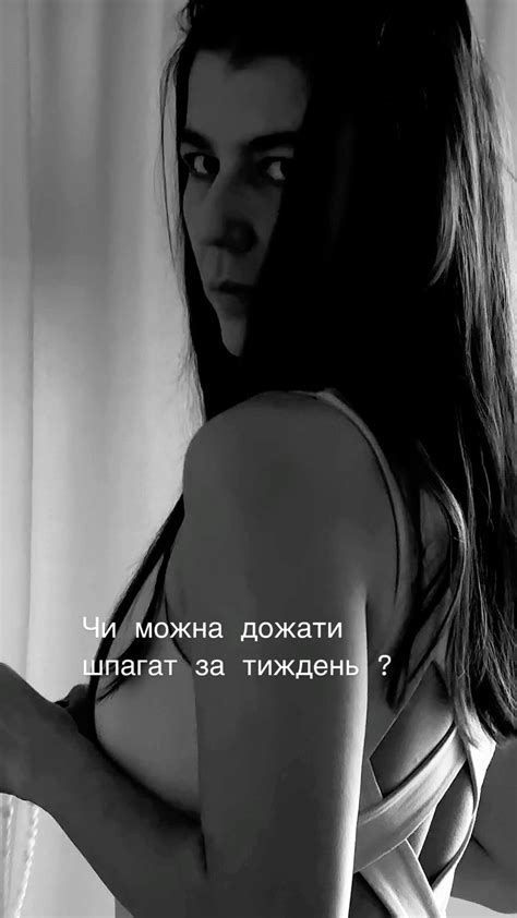 Килимки та одяг для йоги 🇺🇦🌏 Який саме обрати килимок для йоги Дехто віддає перевагу