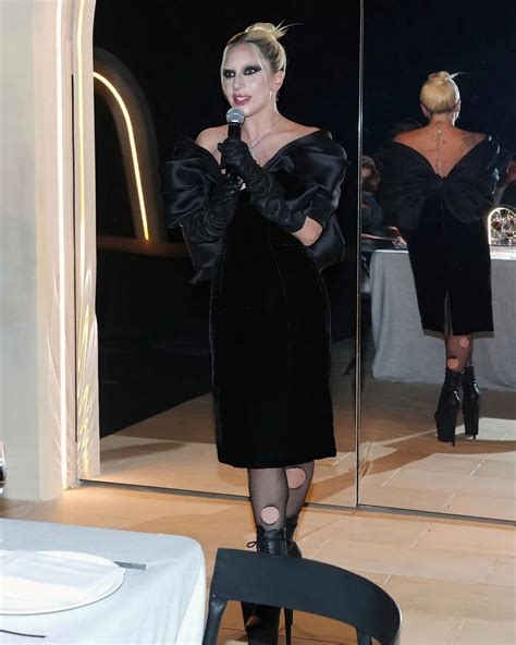 Lady Gaga Falunts Her Tits In Deep Cleavage At Dom Pérignon Party 2022