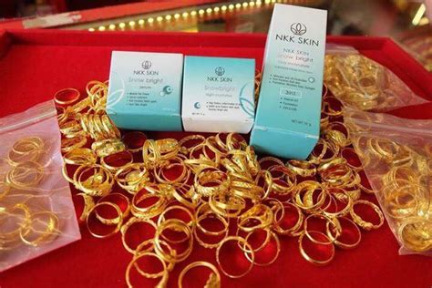 แอปเปิ้ล ตาล่า แอปเปิ้ล ตาล่า Added A New Photo