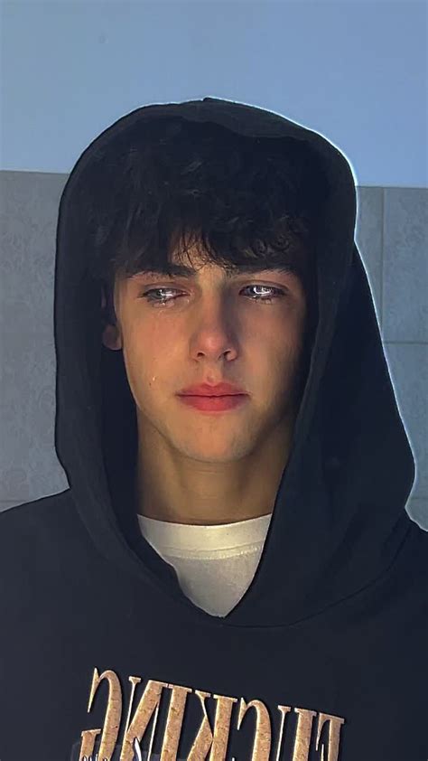 Tiktok · Kyle Thomas 🦸🏻‍♂️ Guys With Black Hair Cute Celebrities Cute Celebrity Guys