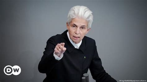 У Бундестазі закликають Шольца передати танки Києву Dw 27 12 2022