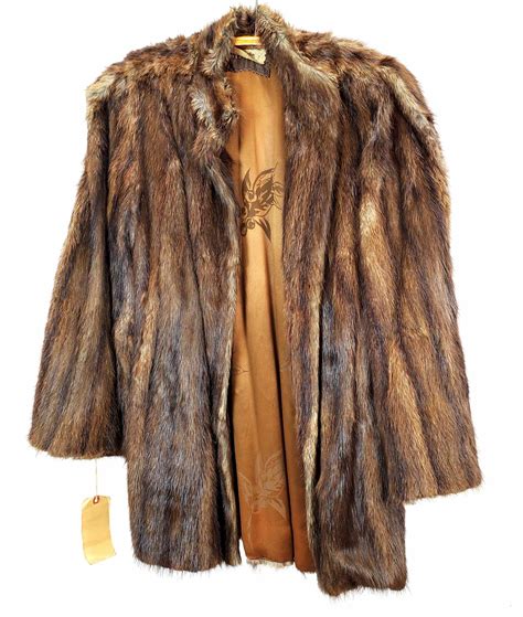 Lot Vintage Muskrat Fur Coat