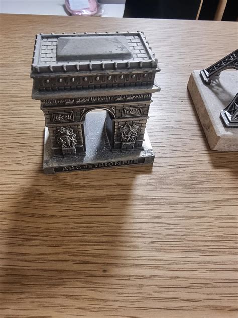 파리 개선문에펠탑 기념품 당근마켓 중고거래