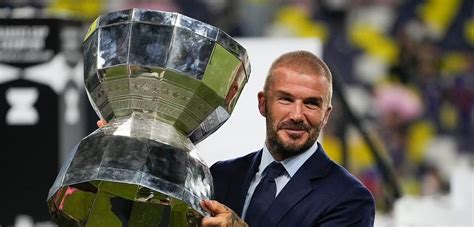 عکس ظاهر جدید دیوید بکام در شب قهرمانی تیمش با مسی و عکس یادگاری با