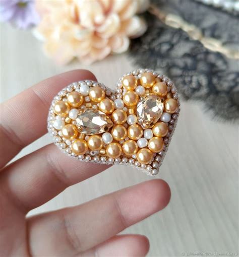 Брошь Золотое сердце в интернет магазине на Ярмарке Мастеров Брошь булавка Оха доставка по