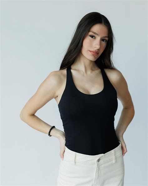 ჩვენ სამყაროს ვაუმჯობესებთ და ვალამაზებთ ცნობილი ქართველი ქალების რვა მარტი მშობლები