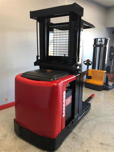 The Raymond Corporation 550opc30tt Order Picker Specs