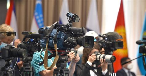 Журналисттер “ЖМК жөнүндө” долбоордун жоболорунун катаалдаганын билдиришүүдө