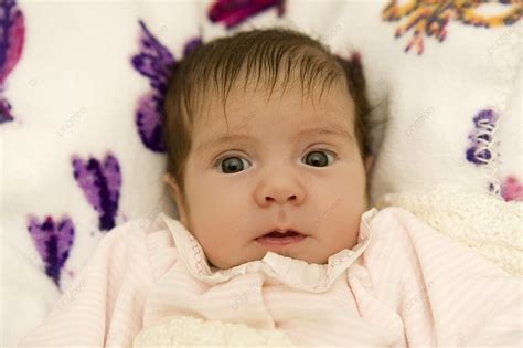어린 아기 초상화 스튜디오 아름다운 사진 배경 및 무료 다운로드를위한 그림 Pngtree