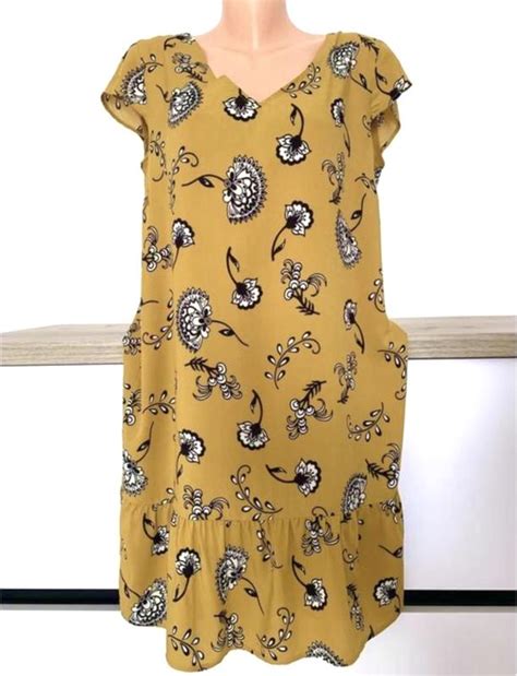 Віскозна сукня вільного фасону — ціна 269 грн у каталозі Сукні міді Купити жіночі речі за