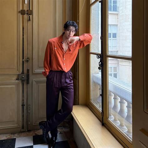Actor Lee Chae Min Stuns With Behind The Scenes Photos From Gq Shoot
