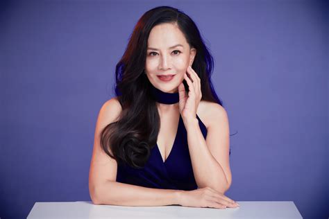 สวยเป๊ะตลอดกาล “ต่าย เพ็ญพักตร์” ปังไม่หยุด กวาดตำแหน่งพรีเซ็นเตอร์ในวัย 61 ปี Twentyfour News