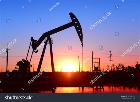 Operation Pumping Unit Oilfield Sunset Closeup Stock Photo Edit Now 325732619