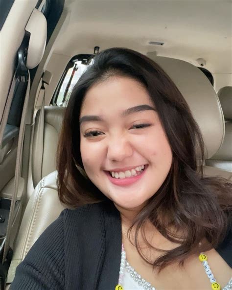 Dikabarkan Putus Intip Profil Dan Perjalanan Karier Ch