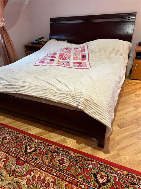 Продам двоспальне ліжко 4 500 грн Меблі для спальні Луцьк на Olx