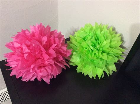 Pompones O Bolas De Papel Crepe Fiestas Decoraciones 20 Cm Bs 25000000 En Mercado Libre