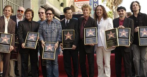 Ex Journey Singer Steve Perry Looks Unrecognizable