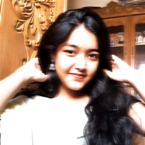 Sania🐬 Ushsania • Threads Say More