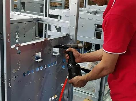 Rivet Spacing Guide What Is Rivet Spacing Rivmate Rivet Manufacturer