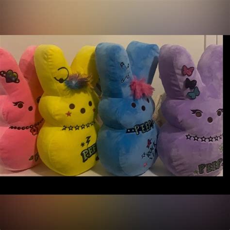 Peeps Holiday Easter Emo Peeps Plush Set Of 4 Brand New Poshmark