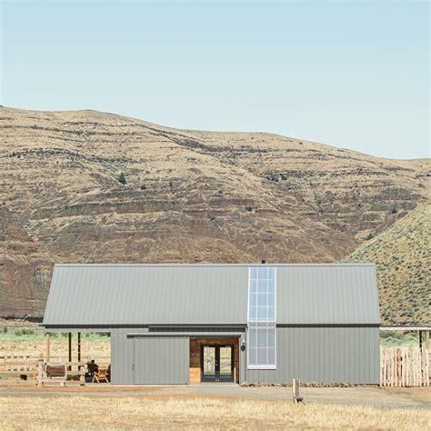 Barns And Ranches Inform Signals Experience Center In Oregon State Park