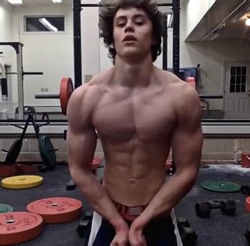 Hunk Flexes His Muscles Thisvid Com