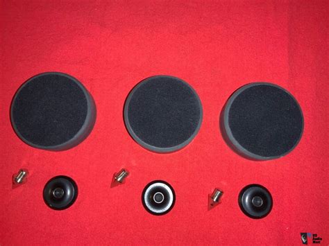 Damping Feet Photo 4856775 Us Audio Mart