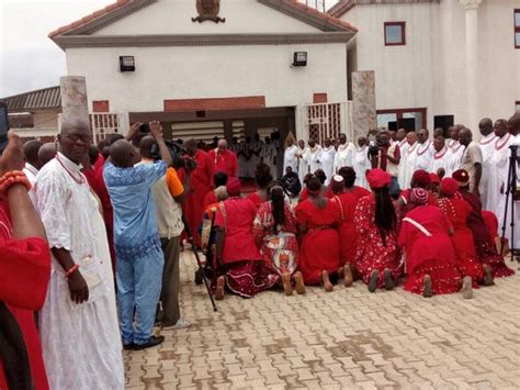 Human Trafficking Oba Of Benin Places Curses On Sorcerers Cultists