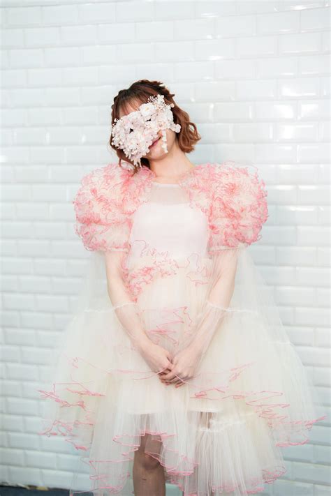 专访小花罗梦：若是我那微小的感情，能与谁人诉说就好了 哔哩哔哩