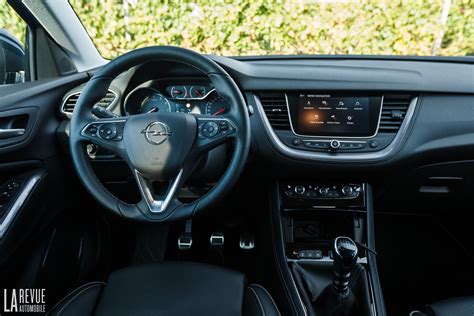 Photo Opel Grandland X 12 Turbo 130 Interieur Exterieur Année 2017